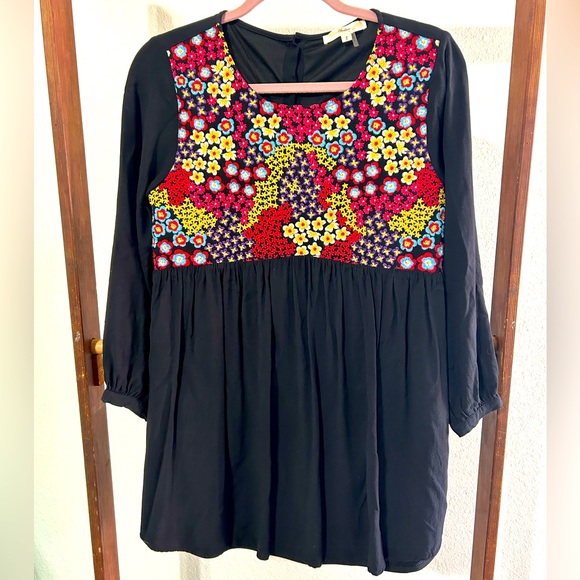 ANDREE BY UNIT | Tops | Andre By Unit Black Colorful Embroidered ...